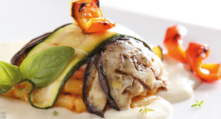 Mini timballo di maccheroncini con melanzane e zucchine grigliate ...