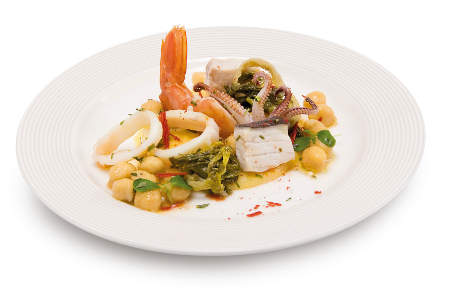 Misto mare con zuppetta di ceci, scarola e fiocco di pomodoro - La Voce ...